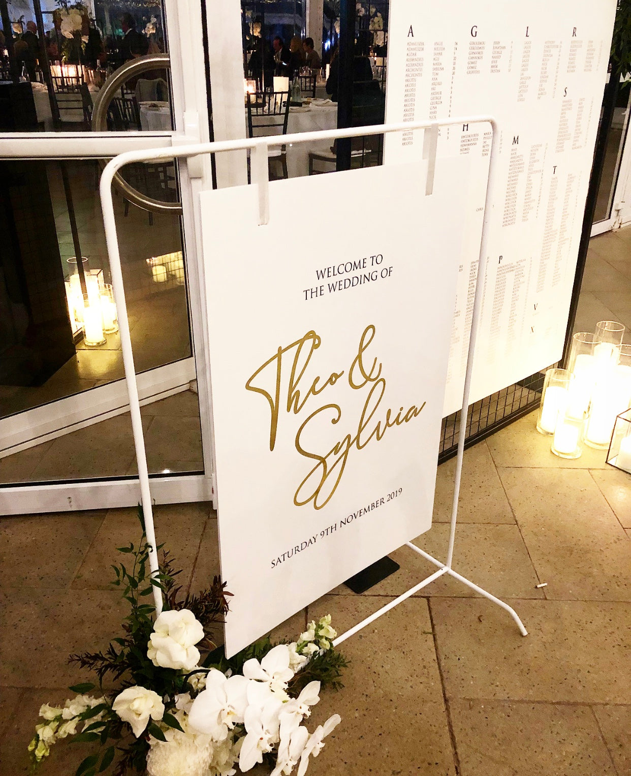 1DDD. Theo & Sylvia - Welcome Board